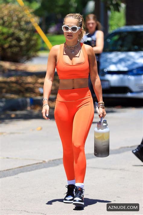 Rita Ora Sexy Shows Off Her Toned Body While Heading To Pilates In Los