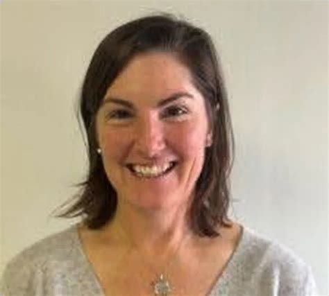 Tracy Cameron Canadian College Acupuncture And Tcm