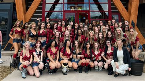 Twin Peaks Waitress