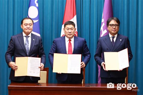 МАН АН ХҮН намын дарга нар санамж бичигт гарын үсэг зурлаа