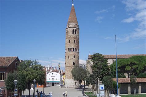 Centro Storico Di Caorle Tra Spiagge E Mare Hotel Sara