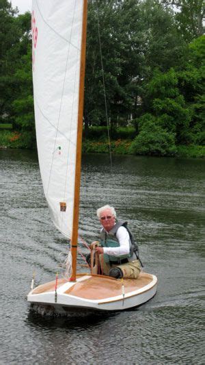 Wooden Lightning Class Sailboat ~ Para Boats