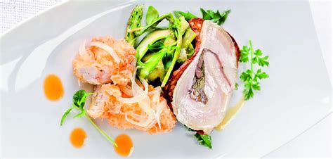 Marinált Bundázott Haltej és Abált Hasaalja Szalonna Spárgás Salátával