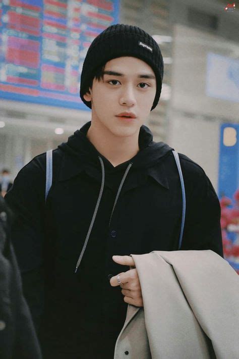 Pin Oleh Kwang Jaa Di Bua Style Wanita Bertato Gadis Gadis Cantik