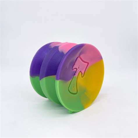 Double Sided Suction Cup Sappho Medium Tentickle