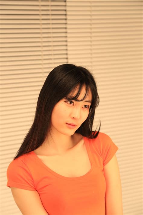 Unknown Korean Model Large Scale Body Private Photo Set 901909