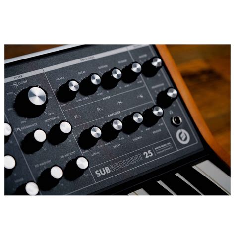 Moog Subsequent 25 Analog Synthesizer At Gear4music