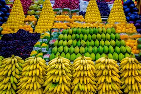 Vitrine De Supermercados Com Frutas E Legumes Diferentes Rede Neural Gerada Foto De Stock