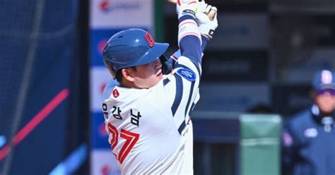 80억 Fa 포수 드디어 터졌다침묵 깨는 이적 후 첫 홈런 오쎈 부산