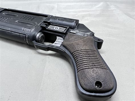 Cassian Andor Blaster Replica Bryar Mw 20 Prop Gun
