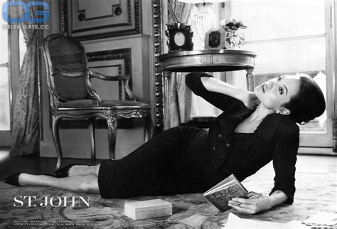 Angelina Jolie Nackt Nacktbilder Playbabe Nacktfotos Fakes Oben Ohne