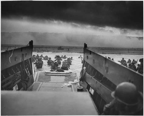 Haunting Combat Photography From World War Ii