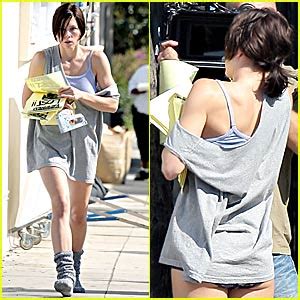 Jessica Biel Goes Powder Blue Just Jared Celebrity News And