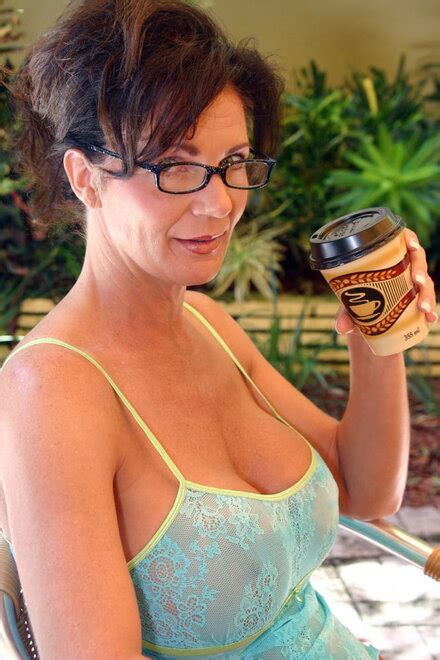 Dd Doll Faced Diva Deauxmas Tribute Gallery 8821000 Porn Pic