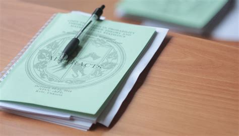 Strong Laws For Arrays Of Independent Random Variables