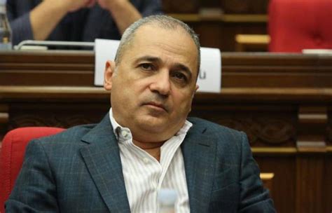 «Հայաստան խմբակցության պատգամավոր Վահե Հակոբյանի երեխաները ԱՄՆ քաղաքացի են Socialmedia