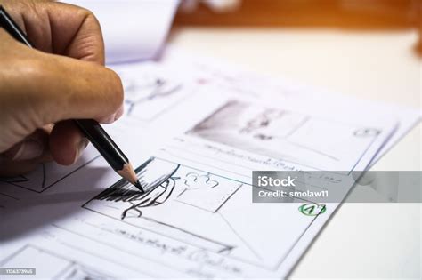 프로세스 제작 미디어 필름을 위한 사전 제작 스토리텔링 드로잉 크리에이티브를 위한 스토리 보드 동영상 레이아웃을 실습 합니다 제작자 촬영에 표시 되는 형식으로 비디오 편집기