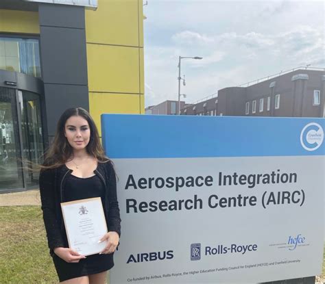 Oumaima El Hachami On Linkedin A Moroccan Lady Received Her Certificate Today I Thank Allah