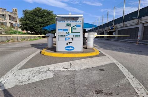 Parkeergarage Carli Coperto Shuttle Op Via Gian Rinaldo Carli 8