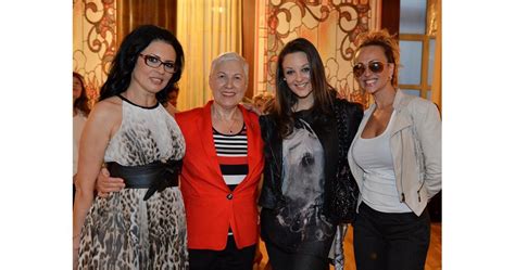 Д р Емилова празнува 20 годишнина с торта