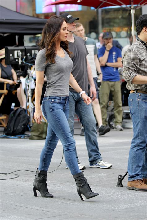 Megan Fox Bending Over In Jeans Wrestling Forum Wwe Aew New Japan Indy Wrestling Women
