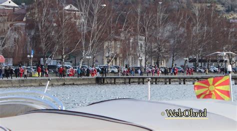 За прв пат во Охрид одржана трка со Дедомразовци • Webohrid