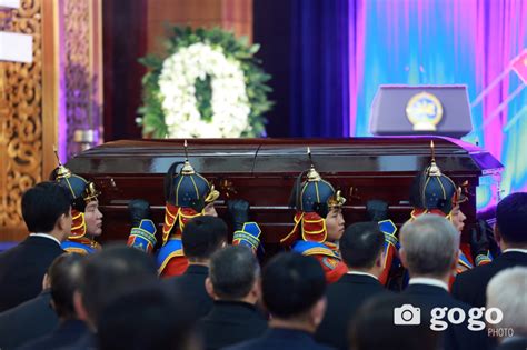 ФОТО Анхны Ерөнхийлөгч П Очирбатад хүндэтгэл үзүүлэх төрийн ёслолын ажиллагаа