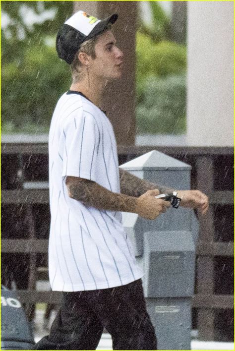 Justin Bieber Addresses Negative Comments About His Dreads Photo