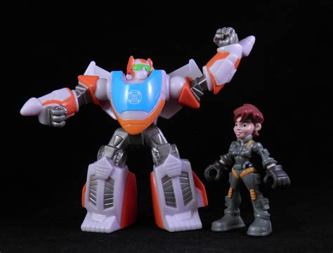 She S Fantastic Transformers Rescue Bots DANI BURNS