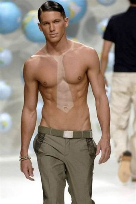 20 Hilarious Tan Lines Thatll Make You Never Want To Step Outside Again