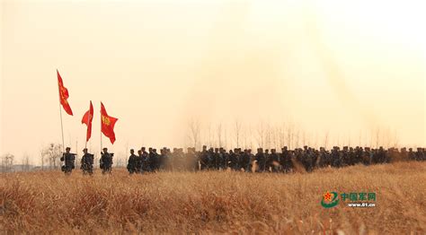 千名新兵集结专攻“荒野行动”特训日军事中国网