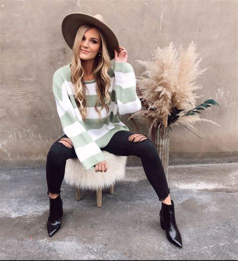 Allie Dunn Model Biography Age Wiki Height Bio Info Birthday