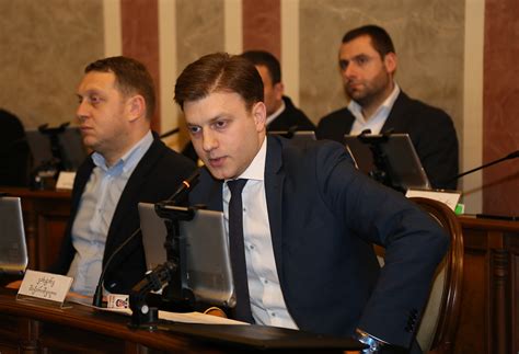 ვატო შაქარიშვილი ირაკლი ზარქუას რას ნიშნავს ხელს გიშლით სად გგონიათ თავი ხომ არ უბერავ