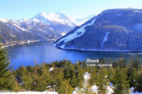 알파인 빙하 호수 댐 장엄한 질러 탈 알프스 밸리 극적인 티 롤 눈 덮인 산맥 파노라마 오스트리아 근처 목가적인 풍경 0명에 대한 스톡 사진 및 기타 이미지 Istock