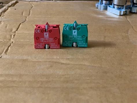 Available In Red Green Plastic Teknic Push Button Contact Element For Electric Fitting At