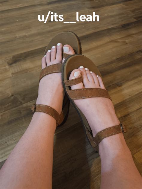 I Love How The White Pops In These Shoes R Whitetoedgodesses