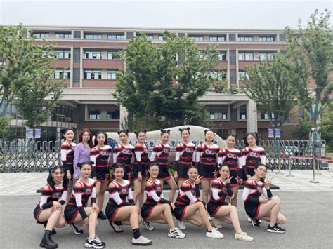 线上也精彩 运动不停歇 ——南航苏州附中s啦啦队再获一等奖校园动态走进南航南京航空航天大学苏州附属中学