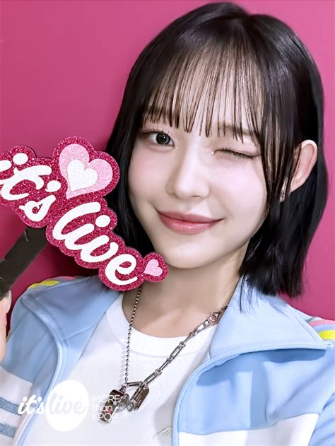 Yujeong Lightsum Its Live Selca Korean Dreams Girls On Tumblr