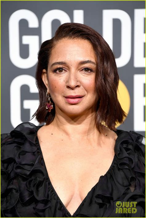 Maya Rudolph Hilariously Proposes To Amy Poehler At Golden Globes 2019