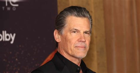 Josh Brolin Bares It All In Bold New Photo Of His Backside Men S Journal