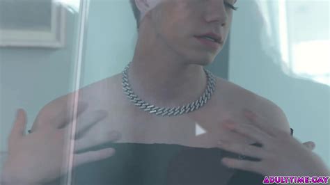 Pretty Femboy Jordan Lake Is Getting All Dolled Up