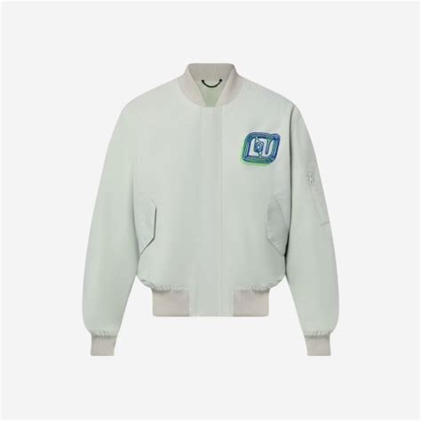 루이비통 모노그램 퀼티드 질레 블랙 Louis Vuitton Kream