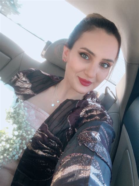 کورال On Twitter ما میریم دوس‌دختر داداشمو بعد ۷سال بگیریم