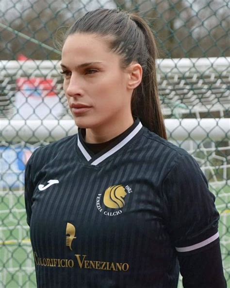 Poza 11 Agata Centasso Considerată „cea Mai Frumoasă Fotbalistă Din