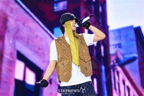 다시 보는 제이홉 ★포토 스타뉴스