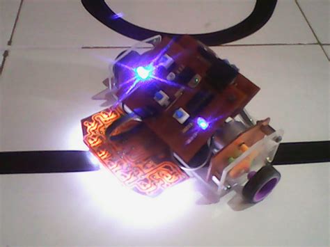 ZRF Electronics Line Follower Analog Ala Perlombaan