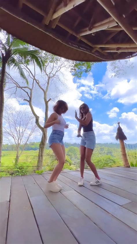 Samantha Ruth Prabhu And Anusha Swamy Rcolorfuldivinity