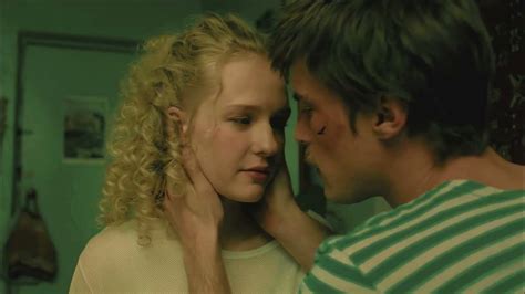 Вова Адидас и Наташа Слово Пацана Кровь на Асфальте — Девчонка Девчоночка Youtube