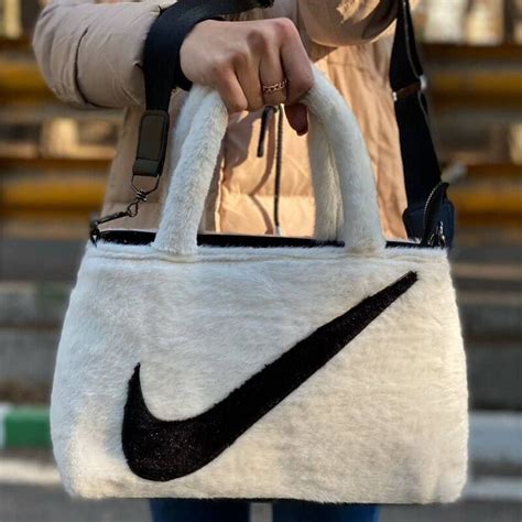 خرید و قیمت کیف دستی و دوشی جنس خز کد 401 از غرفه فروشگاه مانی مای