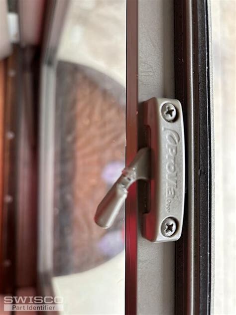 Larson Insert Latch
